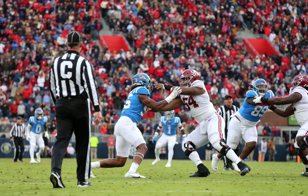 Rebels preparing to battle Razorbacks in frigid weather - The Rebel Walk