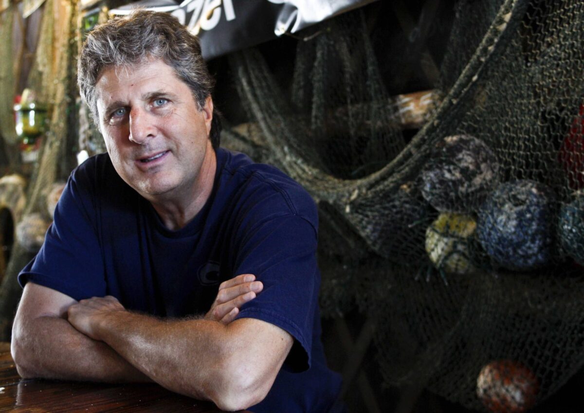 Remembering the Pirate: Legendary coach Mike Leach passes away - The ...