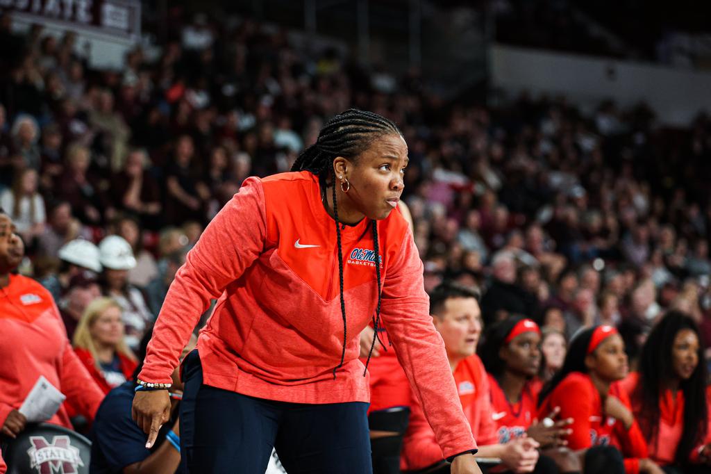 Coach Yo talks state of her program, play of guard Angel Baker after ...