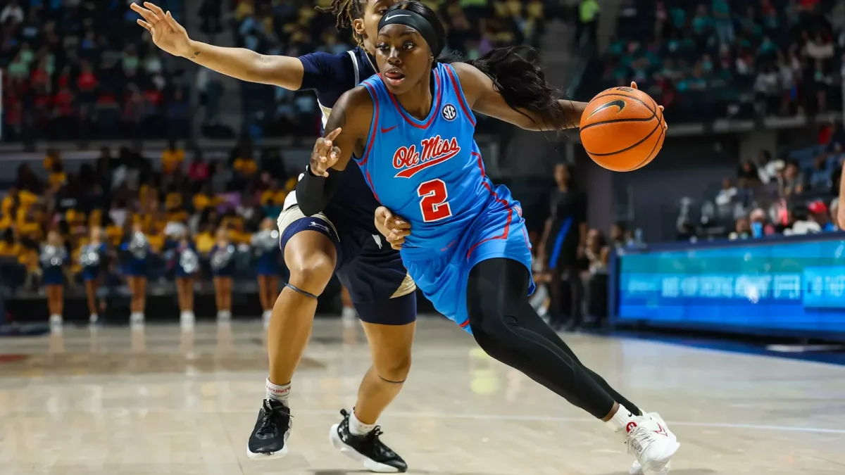 Ole Miss' Marquesha Davis Named a 2024 Gillom Trophy Finalist - The ...