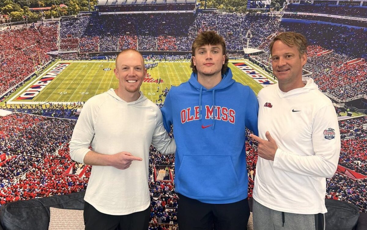 2025 Stellar Tight End Hayden Bradley Commits to Lane Kiffin and the ...