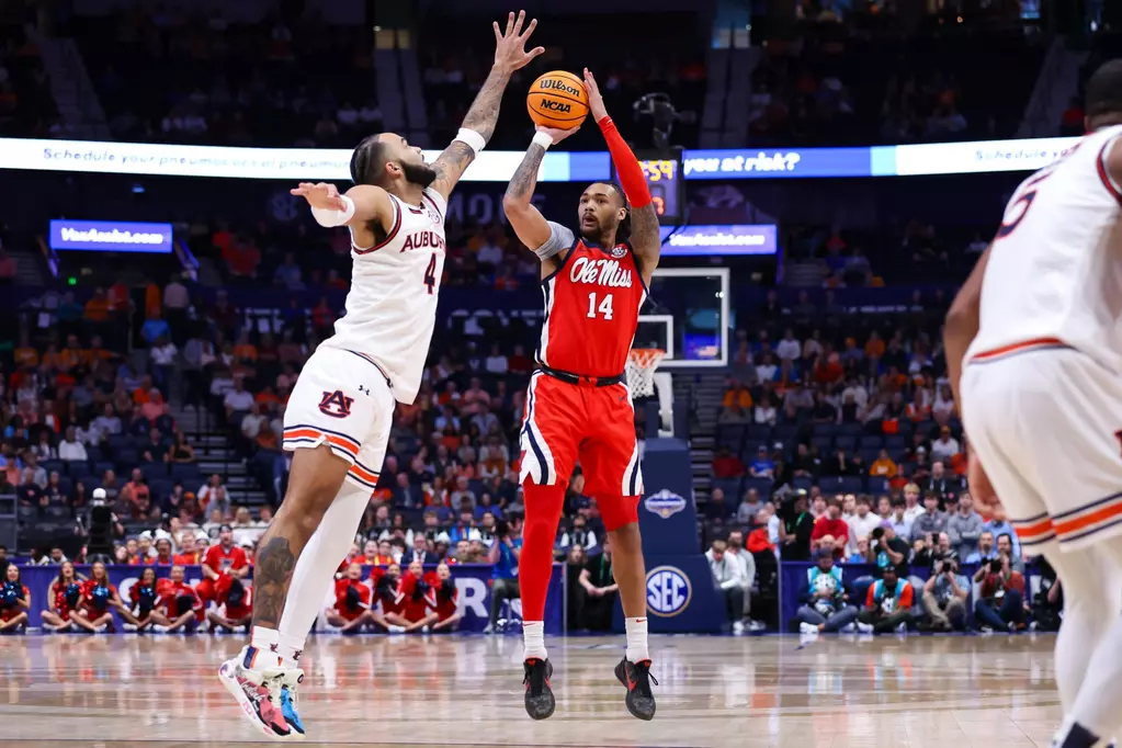 Ole Miss fights hard against No. 1-seed Auburn in SEC tourney before ...
